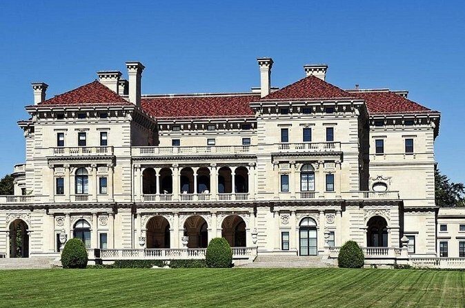 1-Day Small Group to Breakers, Marble House and Downtown Newport - FAQ