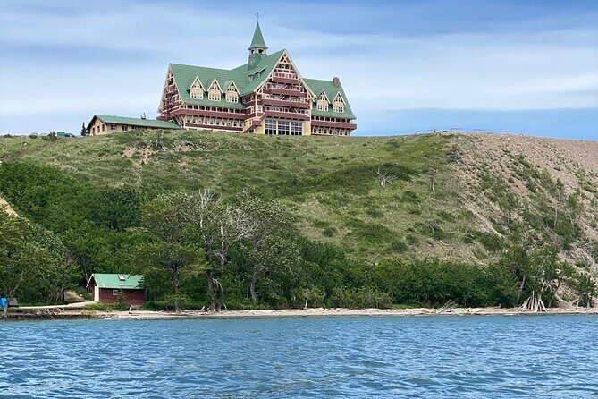 1 Day Waterton Lakes National Park Tour from Calgary - FAQ