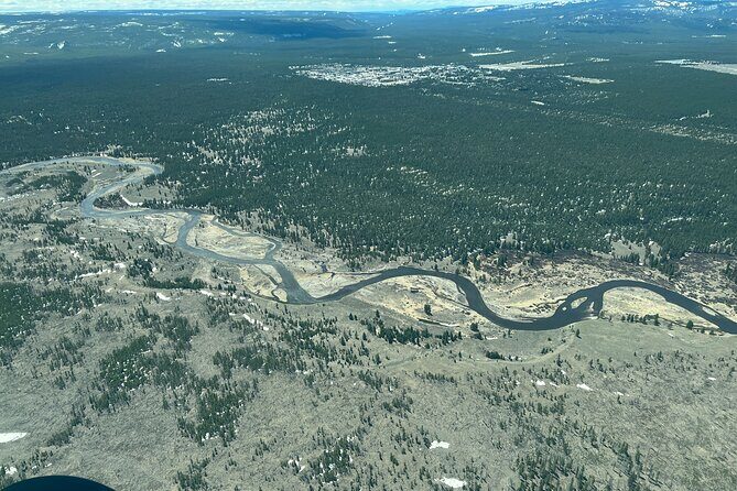 1 Hour Aerial Tour Over the Western Boundary of Yellowstone - FAQ