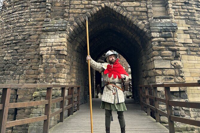 1-Hour and a Half Walking Guided Tour in Medieval Newcastle - Practical Details