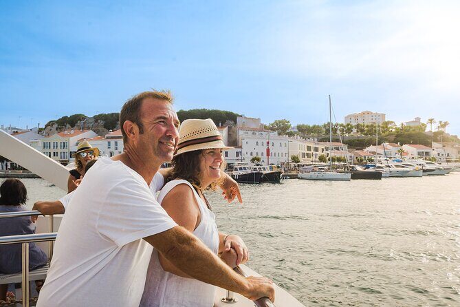 1-hour boat trip around the Port of Mahón - Key Points