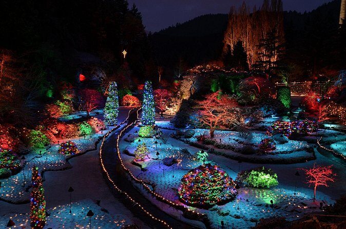 1 hour City Tour & Butchart Gardens: Christmas - Entry included! - FAQs