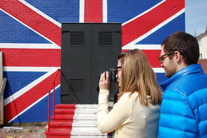 1 Hour Express Belfast Taxi/Cab Tour History, Murals, Troubles - An In-Depth Look at the Belfast Taxi Tour