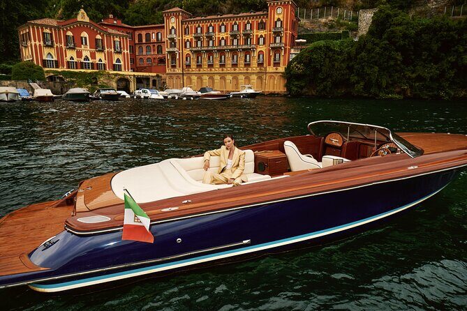 1 Hour Private Boat Tour on Lake Como - Key Points