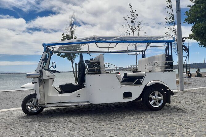 1-hour private eco tuk-tuk tour for up to 6 people through Lisbon - Introduction to the Lisbon Eco Tuk-Tuk Tour