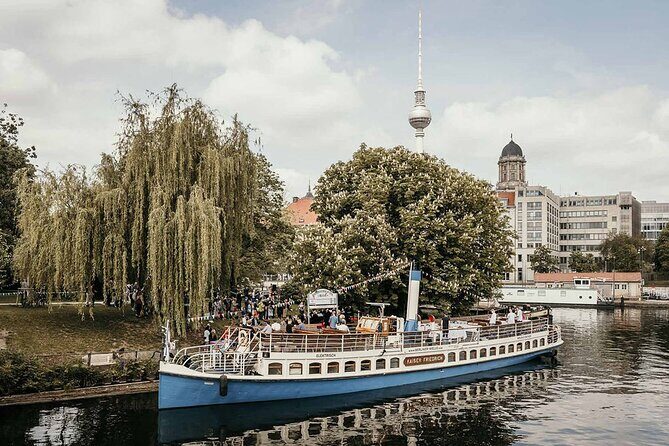 1-hour Sightseeing Boat Cruise Through Historic City Center - Key Points  