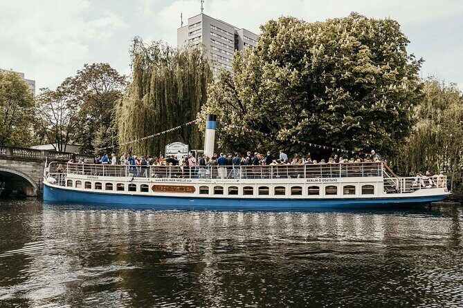 1-hour Sightseeing Boat Cruise Through Historic City Center - The Experience: What You Can Expect Onboard  