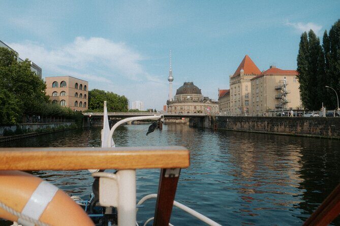 1-hour Sightseeing Boat Cruise Through Historic City Center - Final Thoughts  