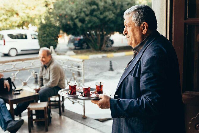 1 Istanbul Tour: Highlights, Street Food & Hidden Pearls - Introduction to the Tour