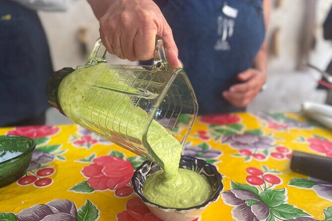 10 Mexican salsas, enjoy cooking and tasting them in Oaxaca - A Deep Dive into the Salsa-Making Tour