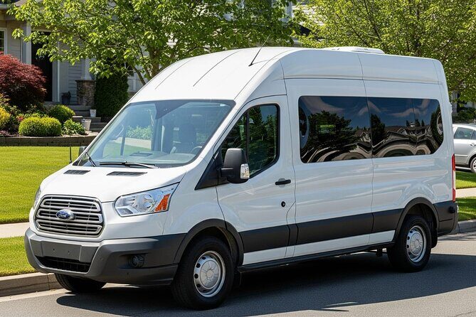 10 Passenger Van from EWR Newark Airport to Times Square - The Booking Process and What You Get