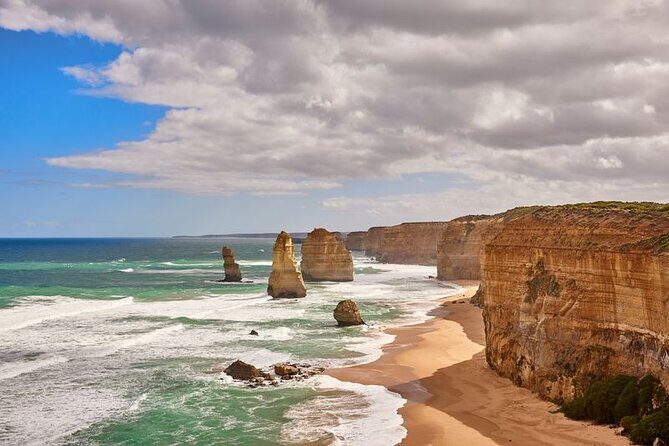 12 Apostles and Great Ocean Road from Melbourne - Analyzing the Value