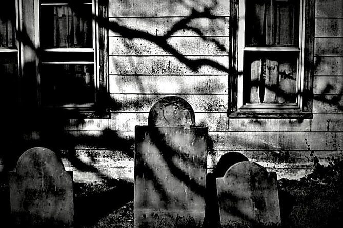 1692 Bloodbath Adult Ghost Tour - Key Points