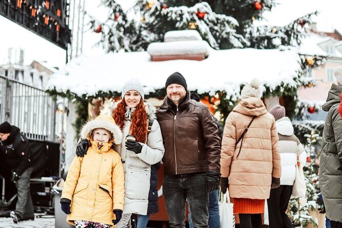 1H Private Photoshoot in Old Town of Riga - Practical Details