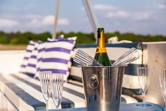 1h-Relaxing day or sunset cruise in Montreal - Practical Tips for Booking and Enjoyment