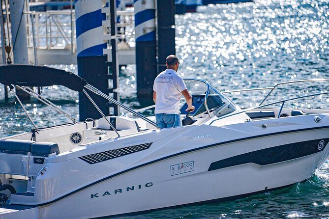 1h shared boat tour - FAQs
