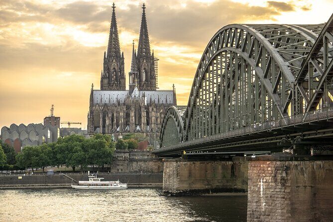 2 Countries in 1 Day: Cologne Day Tour from Amsterdam - Key Points