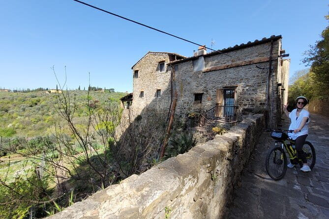 2-Day E-Bike Tuscany Tour with Meals, Wineries, and Farmstay - What Makes This Tour Stand Out?