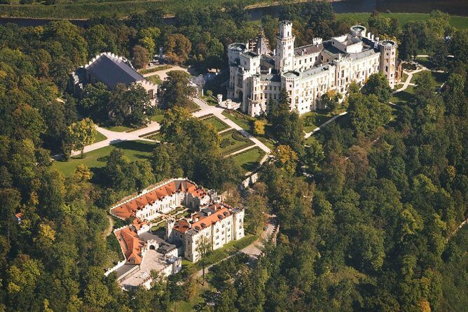 2-Day Hluboka and Cesky Krumlov Tour from Prague - Key Points