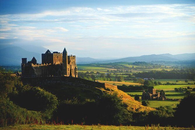 2-Day Southern Ireland Tour from Dublin:Including Blarney and Cliffs of Moher - FAQs