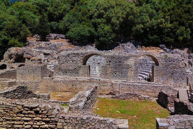 2-Day Tour from Tirana to Saranda, Blue Eye, and Butrint - What the Reviews Highlight