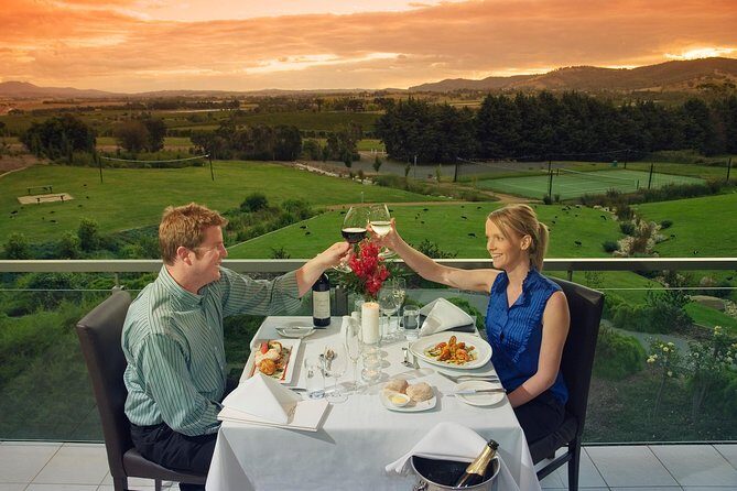 2-Day Yarra Valley Wine Tour with Luxury Vineyard Resort Stay - Introduction