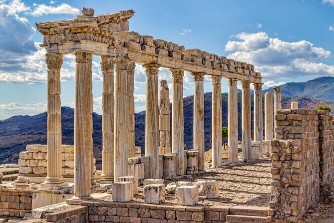 2-Days Gallipoli Troy Pergamon Acropolis Tour From Istanbul to Kusadasi - Authentic Experiences and Insider Tips