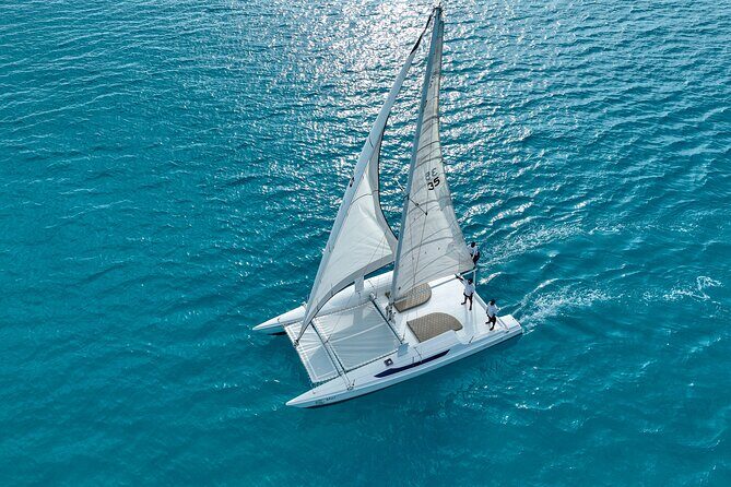 2 EN 1 Isla Mujeres Catamaran with Open Bar from Cancun - FAQ