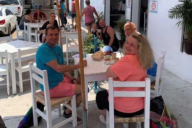 2 Hour and 30 Minutes Walking Tour in 5 De Diciembre - An In-Depth Look at the Tour Experience