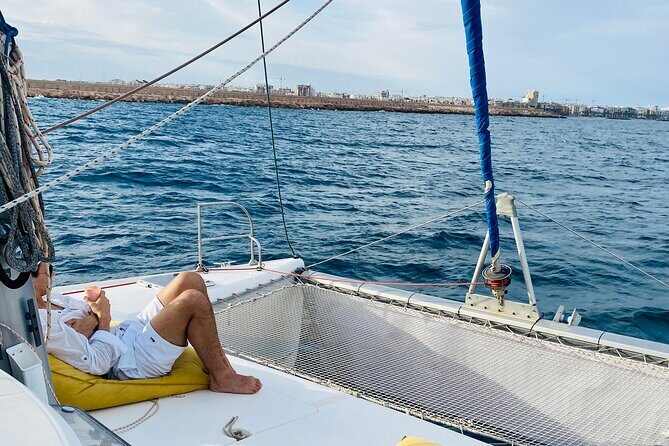 2 hour Catamaran Boat Tour - An In-Depth Look at the Experience