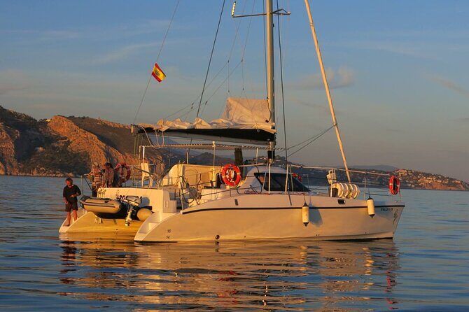 2-Hour Catamaran Tour along the Costa Tropical and Malaga Coast - Key Points