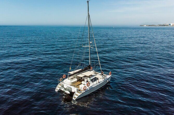 2-Hour Catamaran Tour along the Costa Tropical and Malaga Coast - The Experience in Detail