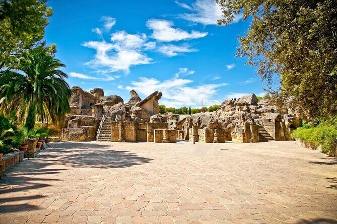 2-hour guided tour of Italica - Exploring Italica: An In-Depth Guided Tour Experience