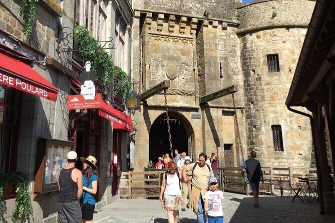 2-Hour Guided Walking tour of the Mont Saint Michel - FAQ