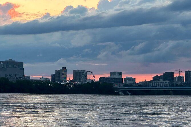 2-Hour Private Montreal Boat Cruise - The Sum Up