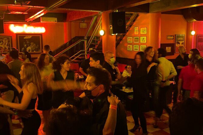 2 Hours and 30 Minutes Salsa Night in México City - FAQs