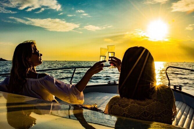 2 Hours Aperitif on Boat at Sunset - Key Points