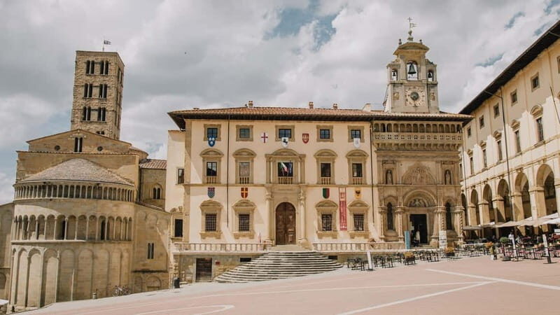 2 hours Arezzo group walking tour - A Closer Look at the Itinerary