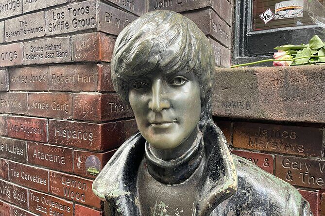 2 hours Best of the Beatles Highlights Taxi Tour of Liverpool - FAQs