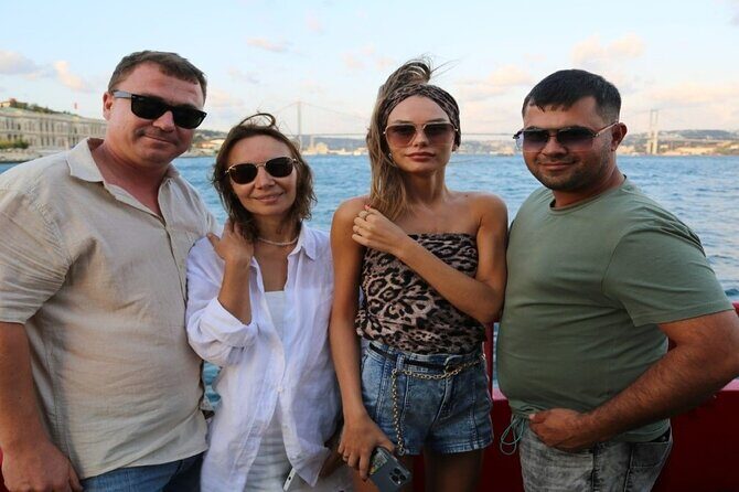2 Hours Bosphorus Cruise Boat Tour in Istanbul - Comfort, Convenience, and Extras