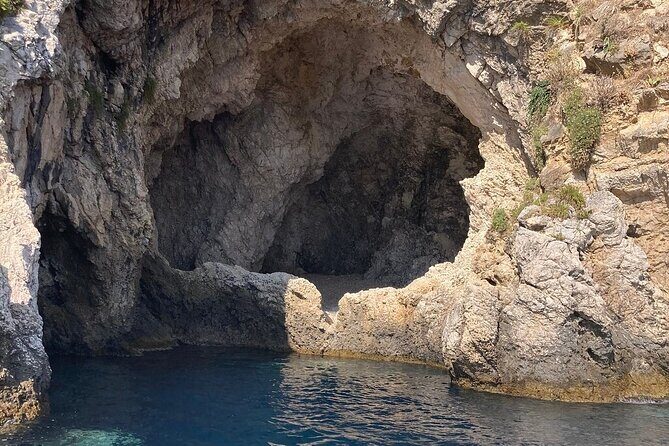 2-Hours Excursion to the Blue Grotto of Taormina in Isola Bella - Practical Tips for Booking and Participation