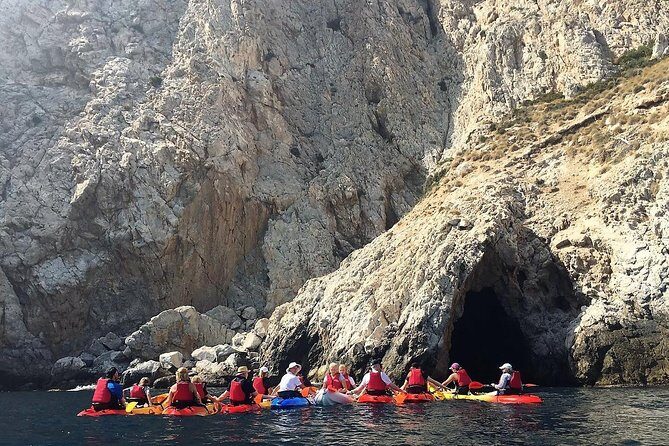 2 Hours Kayak Tour in Cerro Gordo Natural Park, La Herradura - Who Is This Tour Best Suited For?