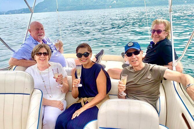 2 Hours Private and Guided Cruise to Lake Como Mostes boat - FAQs