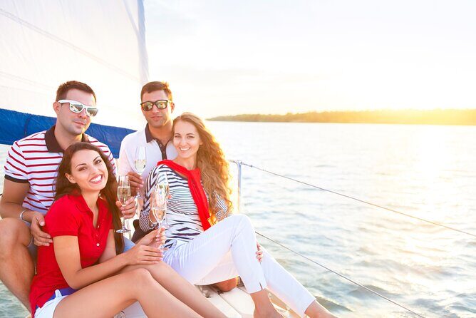 2 hours - Private Sunset Sail along Historic Bay Front - A Gentle, Scenic Journey into the Sunset