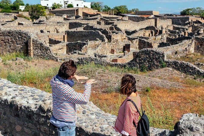 2 Hours Private Walking Tour in Pompeii with an Archaeologist - Reviews and Authentic Insights