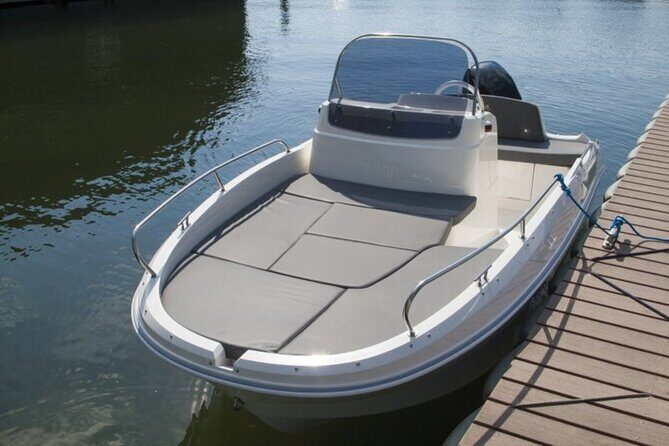 2 Hours Rent Boat SuBacco Lake Como - Why Choose a Private Boat Experience on Lake Como?