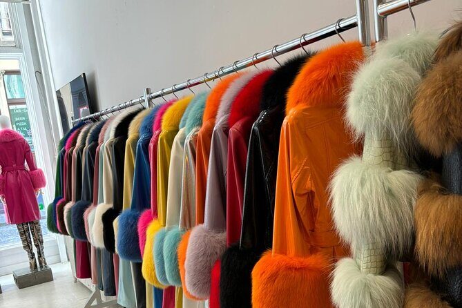 2 Hours Shopping Walking Tour in New York - Key Points