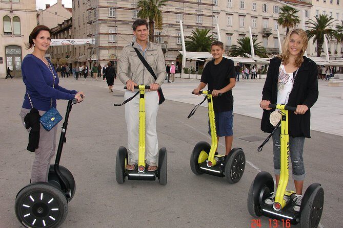 2-hours Split Segway Tour - The Guide Experience and Group Size  