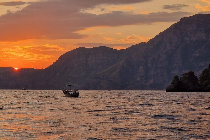 2 Hours Sunset Cruise of Positano - FAQs