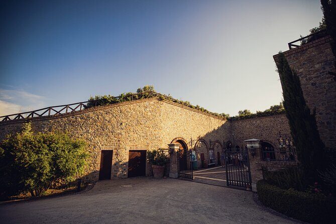 2 Hours Visit and Wine Tasting with tastings in Val D'Orcia - Key Points